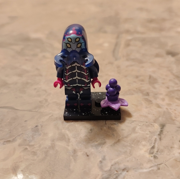 Lego | Toys | Lego 746 Alien Beetlezoid Series 26 Collectible ...